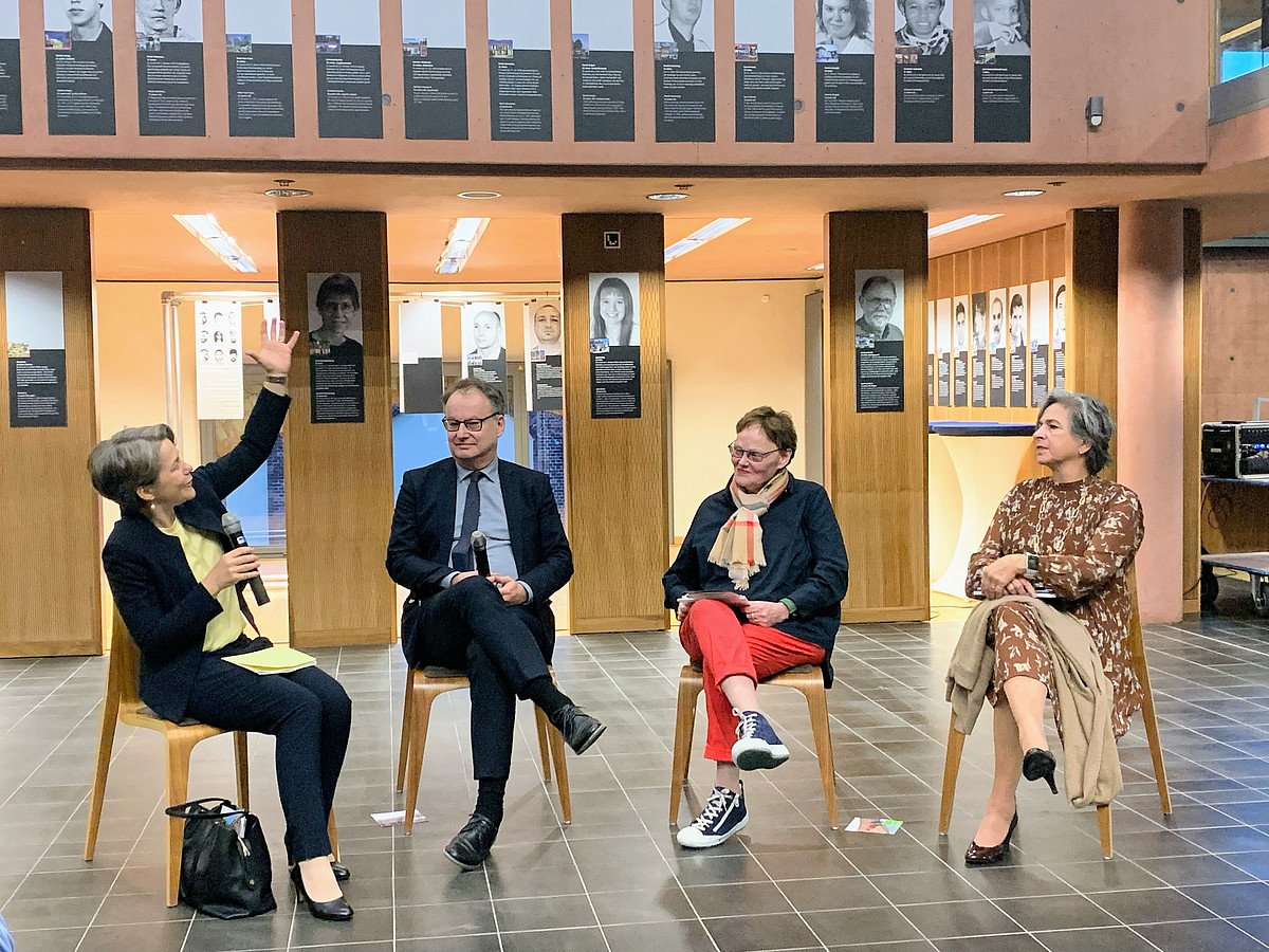 "Der Schock der völkerrechtswidrigen Angriffskrieges führte zu einem ...